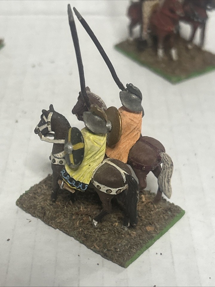 Vintage Hand Painted Metal Miniature 28mm Medieval Calvary Knight Lot ...