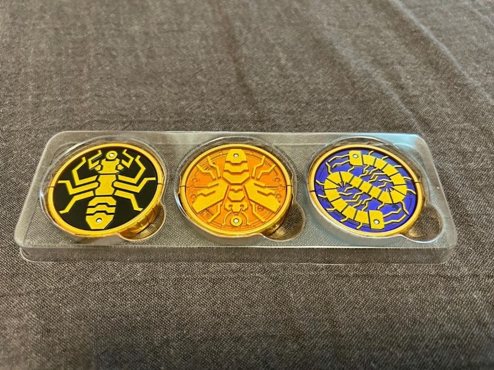 CSM Kamen Rider OOO Core Medal Set (Ant, Bee, Centipede) - 10th ...