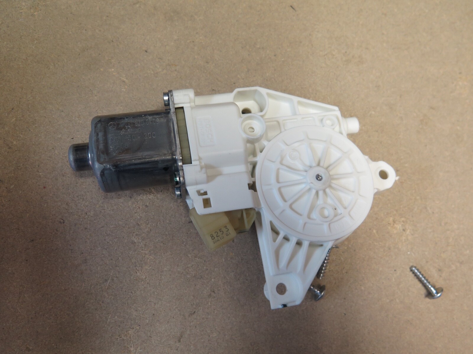MERCEDES BENZ R Class W251 Rear Left Window Regulator Motor A2518200108 ...