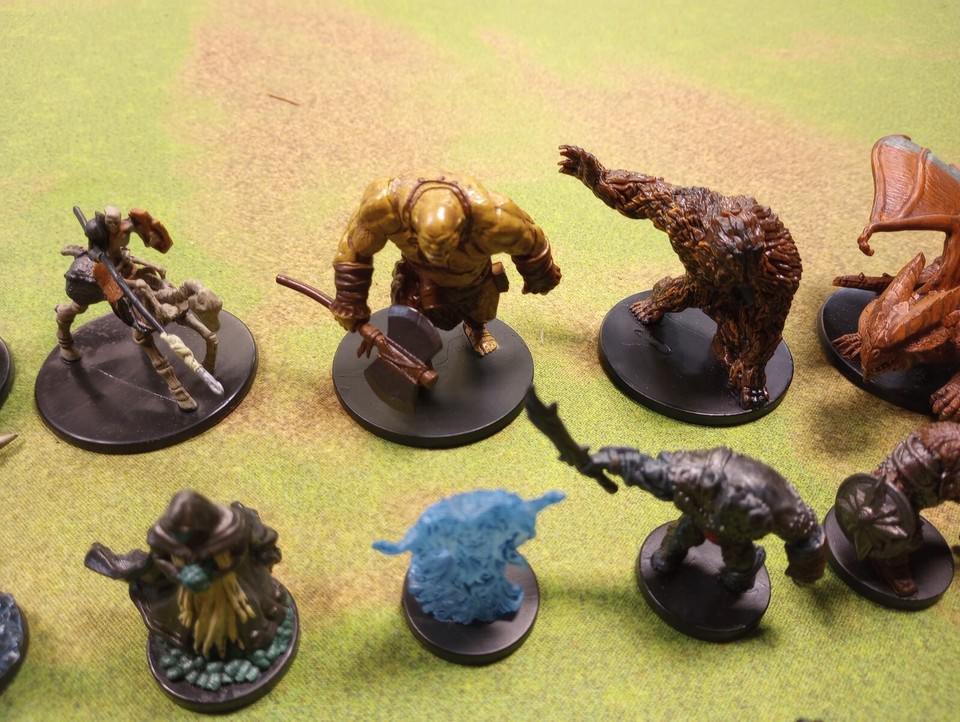 Dungeon Command Miniatures Dungeons and Dragons Complete Series Set | eBay