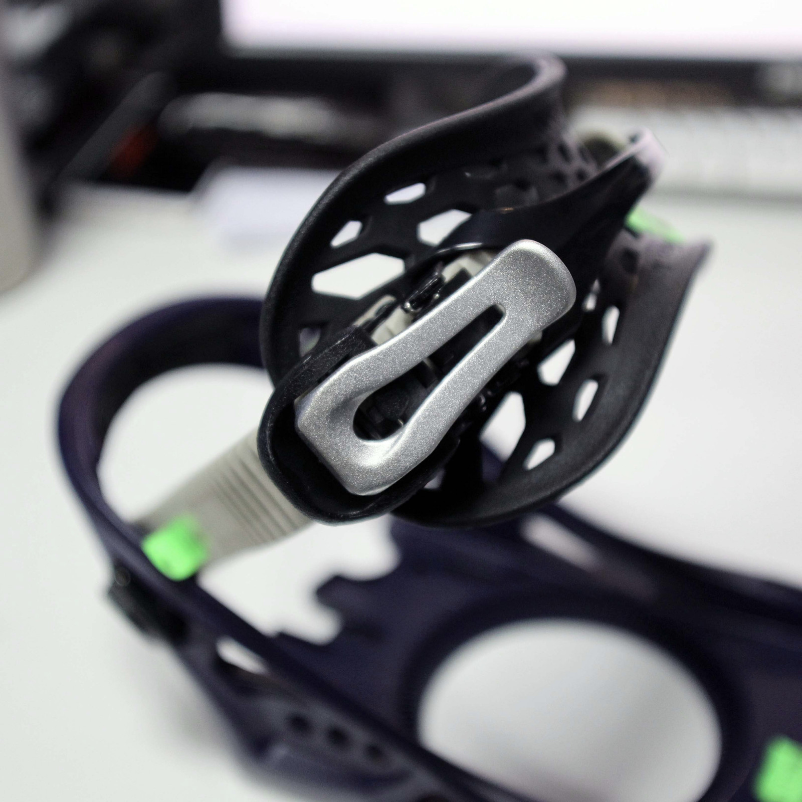 FLUX BUCKLE XF silver/black Snowboarding Bindings Accessories Spare ...