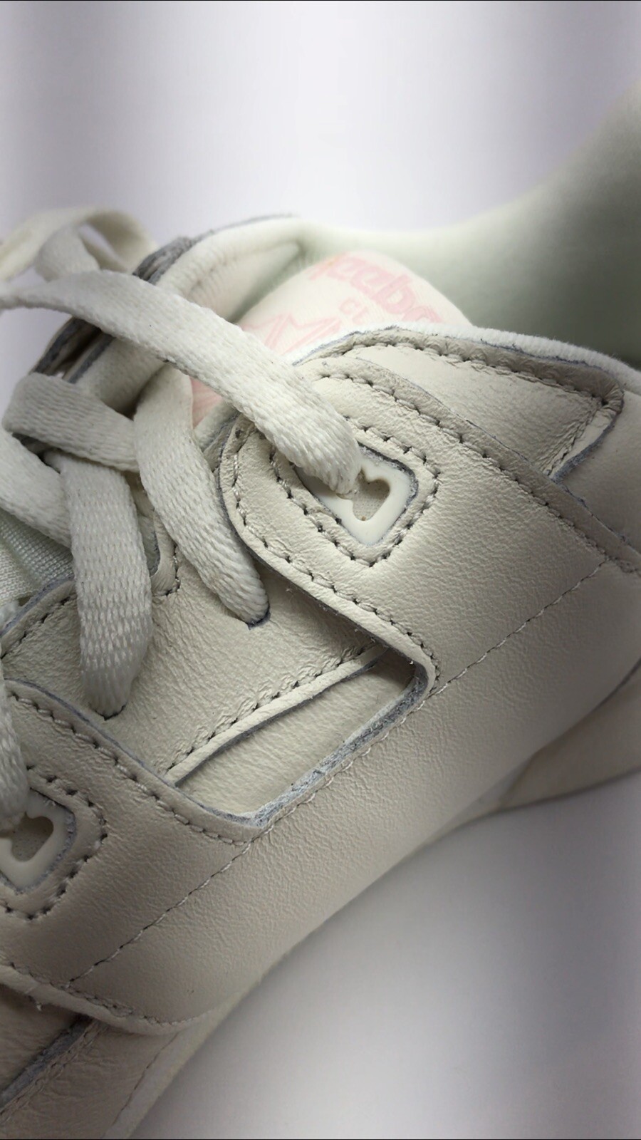 Reebok Womens Workout Lo Plus Classic Sneaker Size 11 US White ...