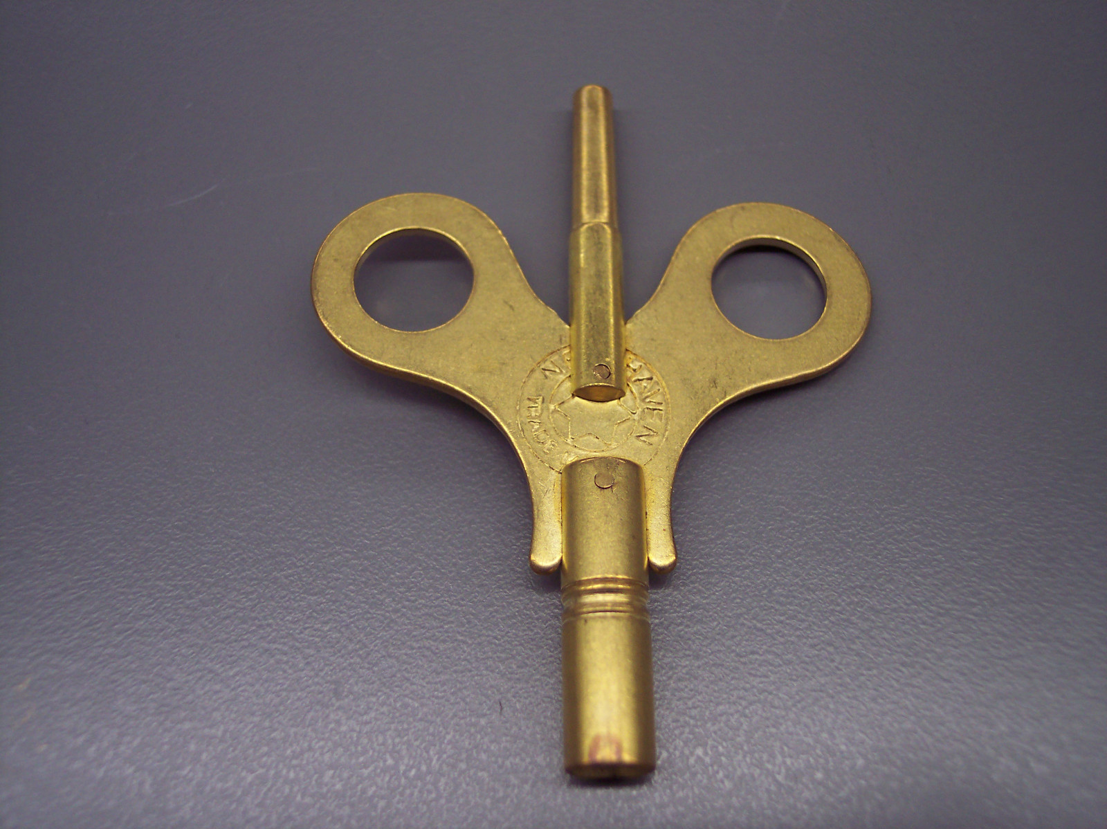 USA NEW OLD STOCK New Haven TRADEMARK CLOCK MOVEMENT WINDING KEY ...