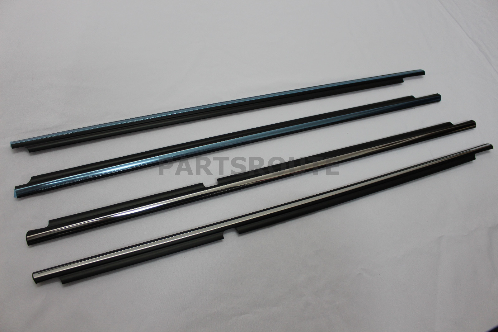 Toyota Land Cruiser 100 Lexus LX470 OEM Front Rear Door Belt Moulding ...