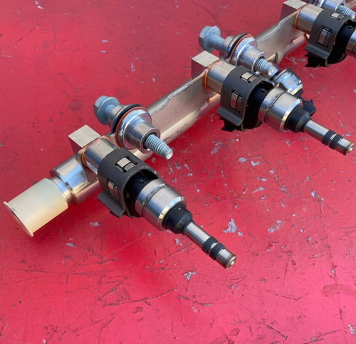 OEM NEW GM 4X Fuel Injectors Rail Pressure Regulator 2011-2017 GMC ...