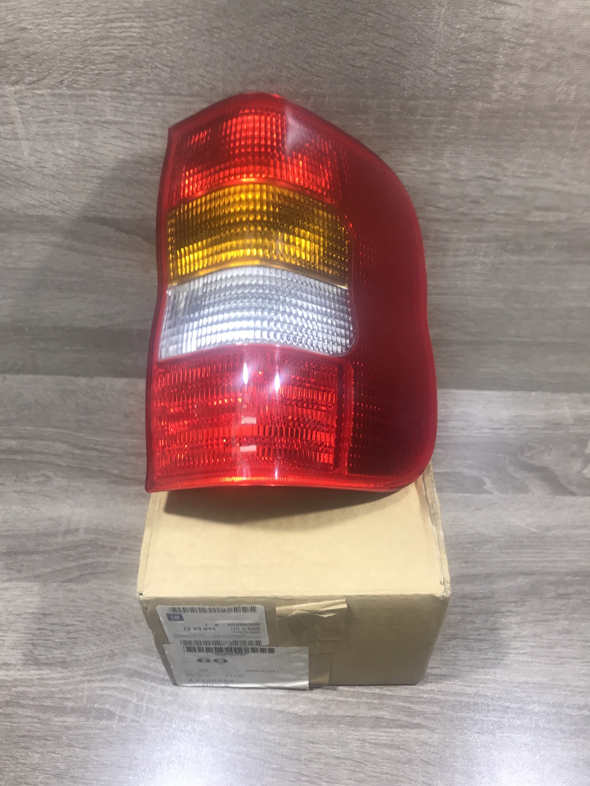 New Genuine OE GM Tail Lamp Lamps Lights 90486300 1223531 | eBay