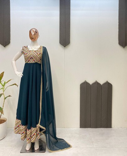 Nouvelle robe de mariage indienne prête à porter Salwar Party Kameez ...