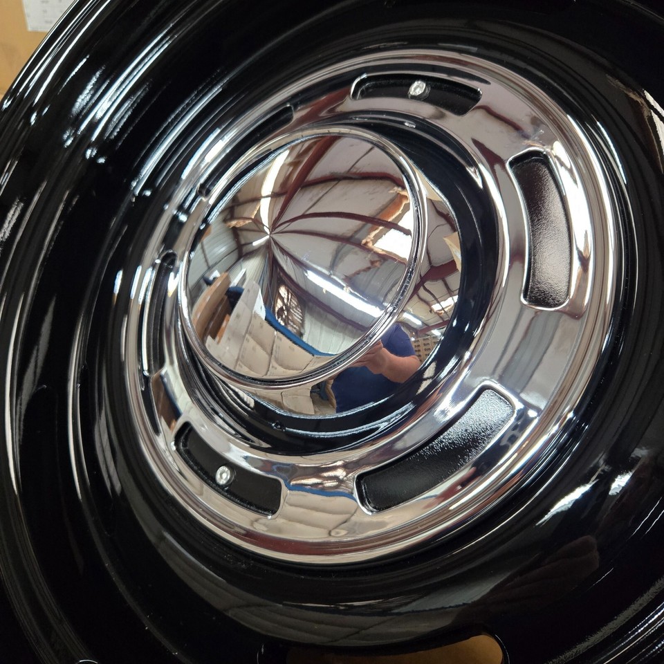 17" Gloss Black with Chrome MOON Wheels 17x9 0mm 6x139.7 6x5.5 Vintage ...