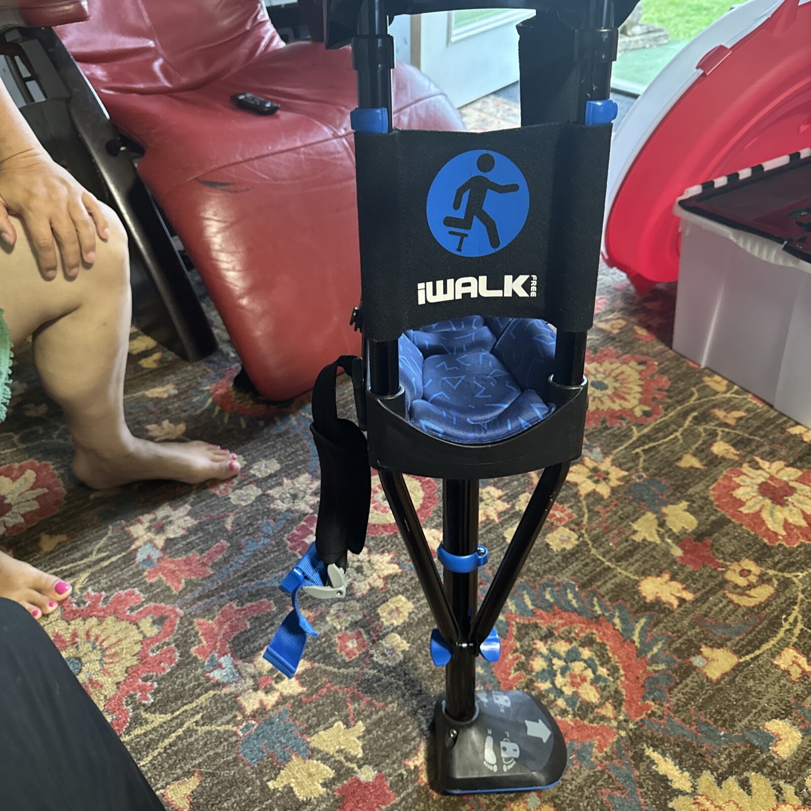 iWALK3.0 Hands Free Crutch. Patented FDA and CE Registered Class 1 Med ...