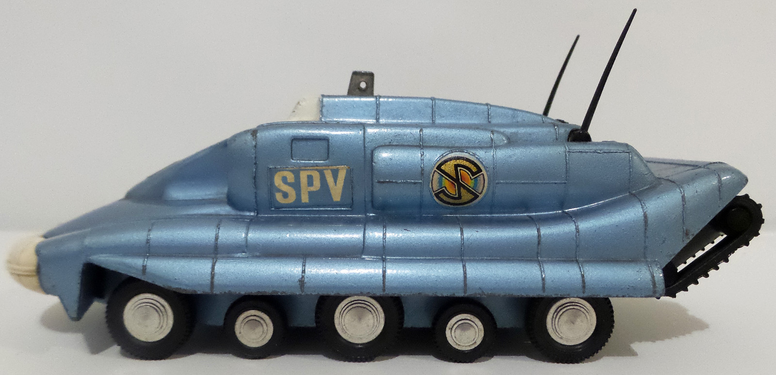 CAPTAIN SCARLET : SPV DINKY MODEL, STICKER BOOKLET, POSTCARDS (BY ...