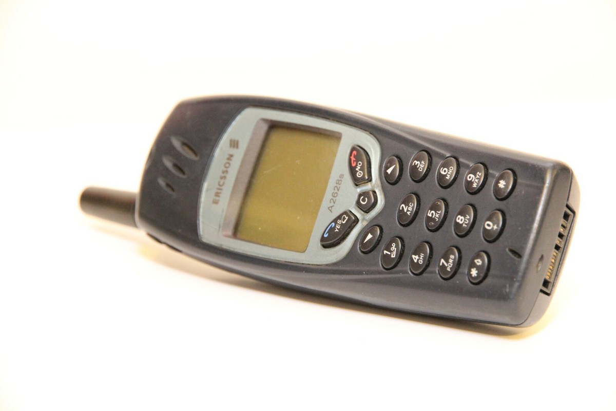 Vintage Ericsson Cellular Collectible Mobile A1018s Gsm Antenna Phone