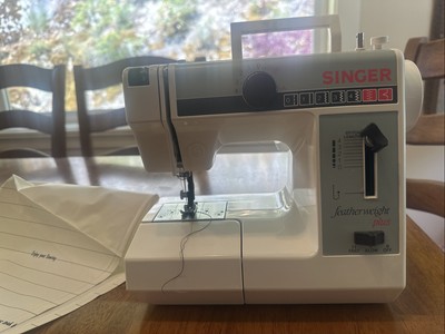 Singer Rare Model 324 White Featherweight Plus Sewing Machine No Power ...