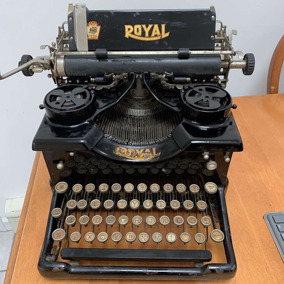 Vintage Royal Typewriter Models