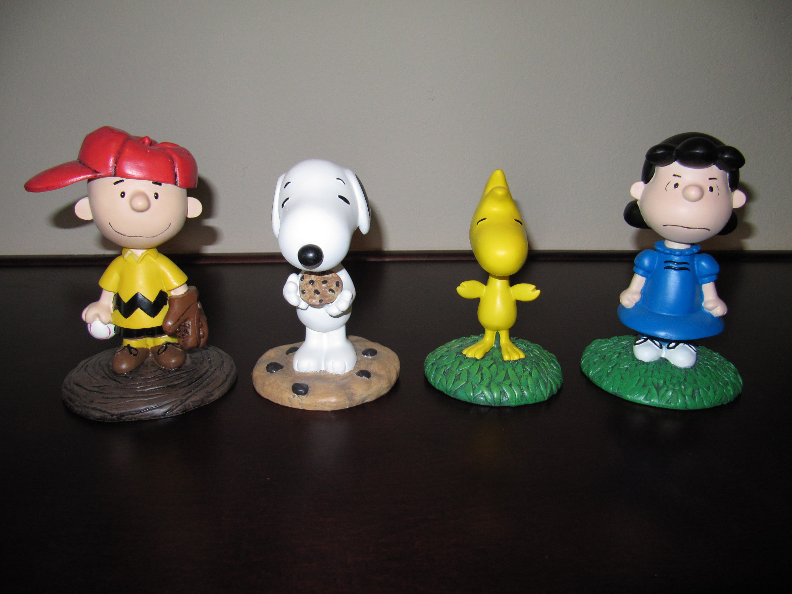 4 Peanuts “Bobble Dobbles” Bobble Heads– Charlie Brown, Snoopy ...