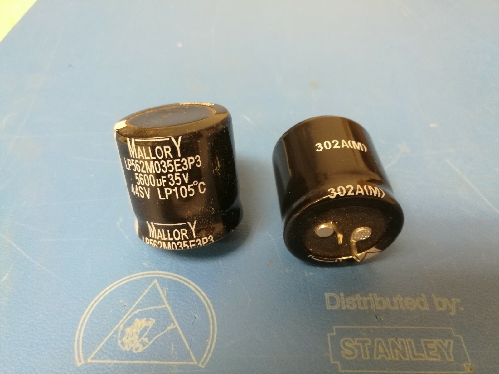 2 PCS - 5600uF 35V Electrolytic Capacitor 105 degrees Snap In | eBay