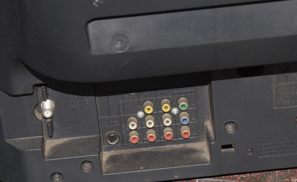 SHARP 32SC260 32" CRT TV WITH COMPONENT INPUTS VINTAGE GAMING | eBay