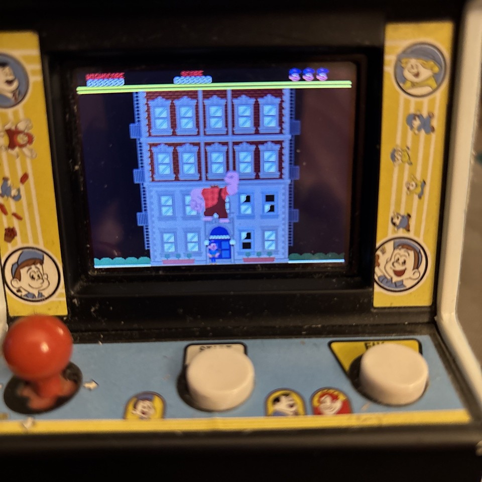 Disney Fix It Felix Jr Mini Arcade Game Handheld Machine TESTED AND ...