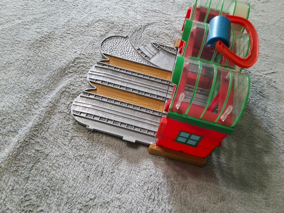 Thomas & Friends Knapford Train Station Take Along 2008 GULLANE Track ...