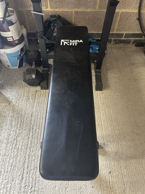 Foldable Bench with adjustable dips bar and Barbell + 85kg of free ...