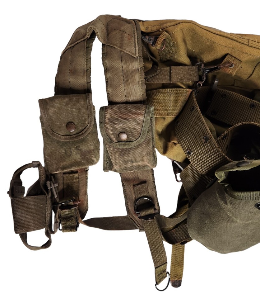 Vintage Military Webbing Set with Haversack/First Aid/Canteen Dazey ...