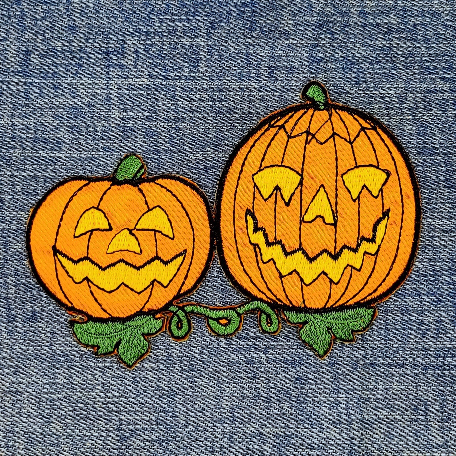S5 Pair of Jack-O-Lantern PATCH Halloween Pumpkins IRON-ON Embroidered ...