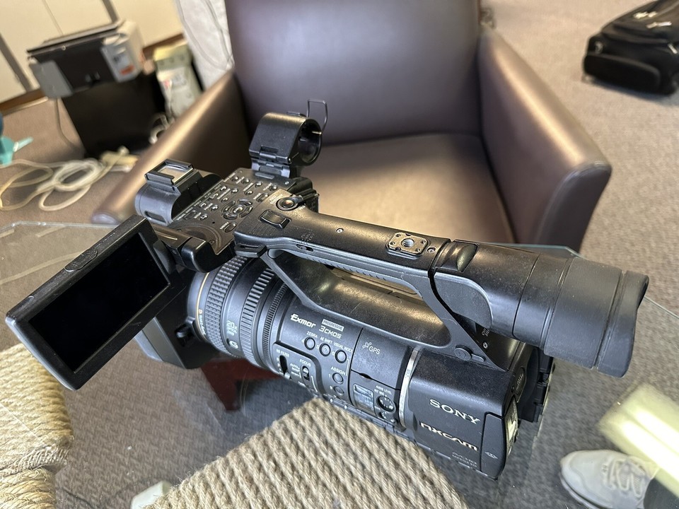 Sony AVCHD MPEG2 SD NXCAM Video Camera HD w/ Bag and Attachments | eBay