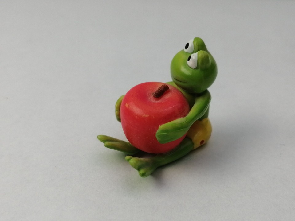 Erdal Rex Frosch mit Apfel aus der Serie Erdal Rex Frösche 1995-2000 ...