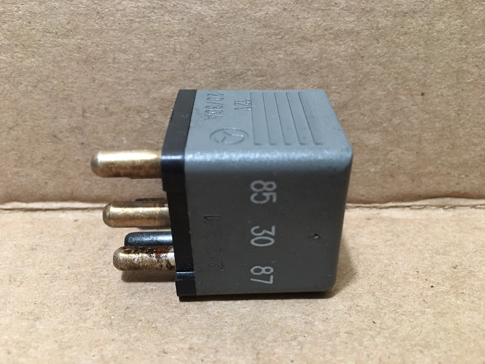 Hella Mercedes Stamp R107 W115 W123 W124 W126 Multi Purpose Relay ...