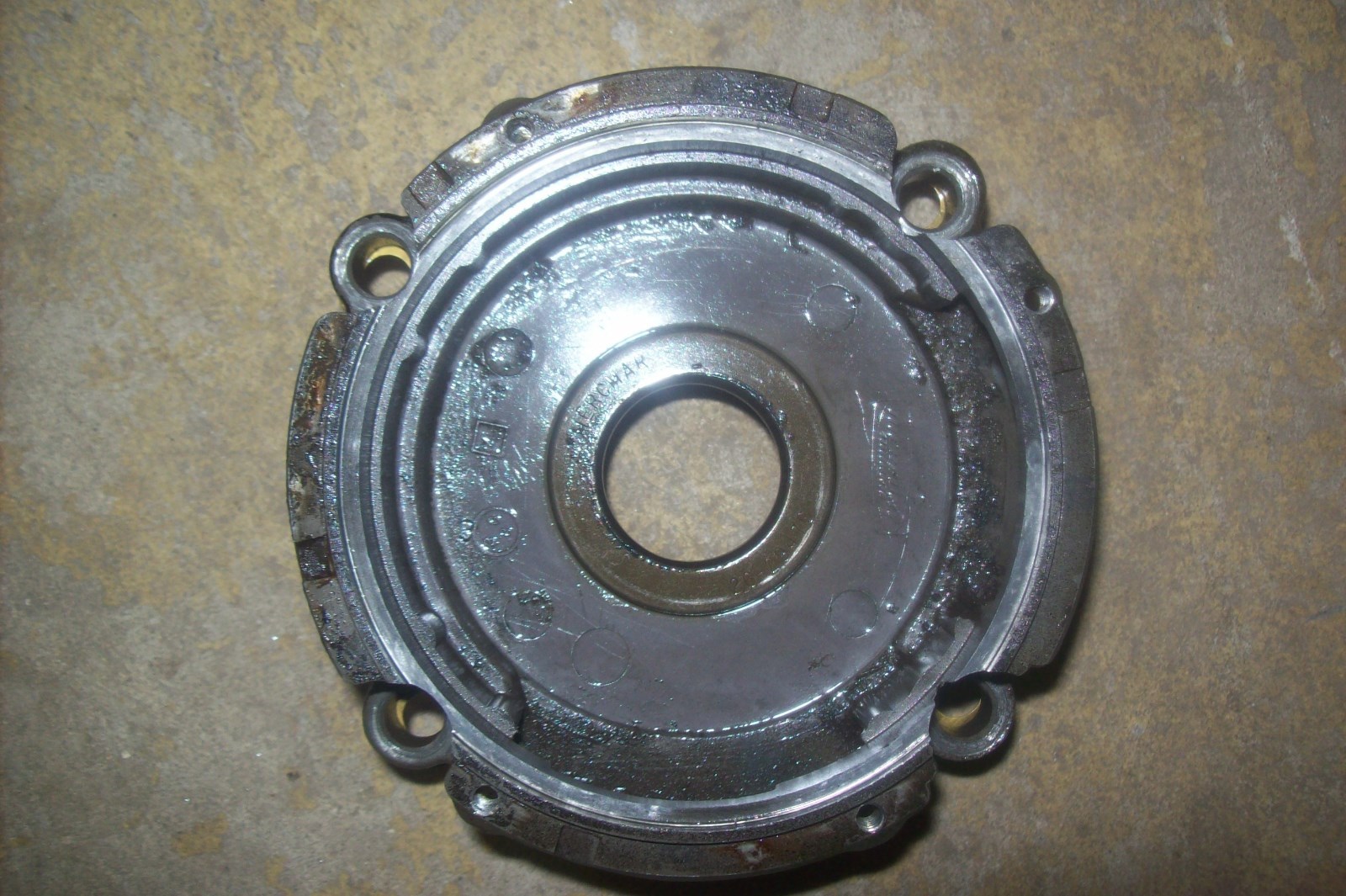 Mercury Mariner Crankshaft End Cap 1161-5962 50 60 70 Outboard Boat ...