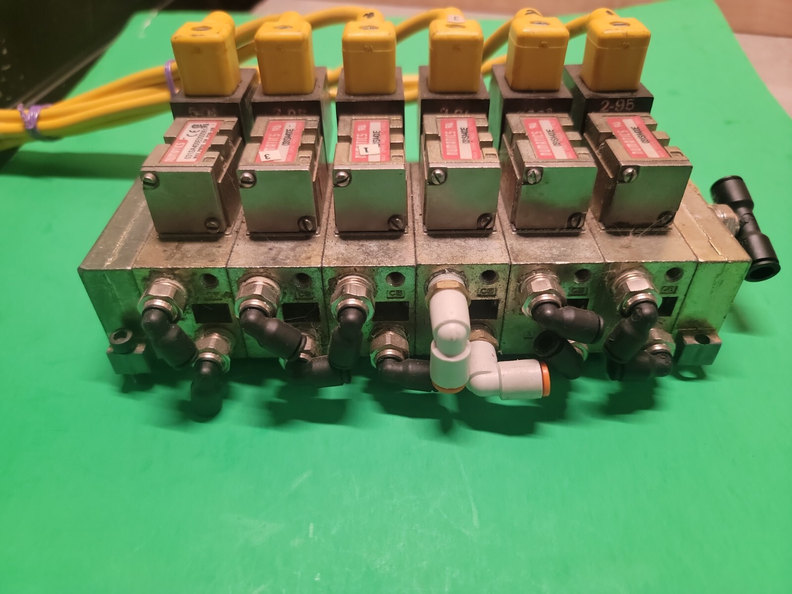 Numatics 8 Station 24VDC Valve Bank Manifold | eBay