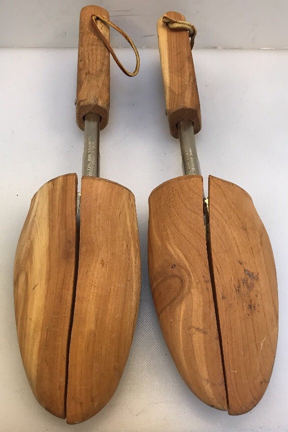 Chernin Shoes Chicago IL Shoe Trees Tree Stretcher Wood Metal Men Sz 4 ...
