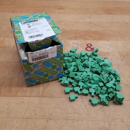 Lot of 200 Phoenix Contact MC 1,5/ 2-ST-3,5 Plug Connectors, 2 Position ...