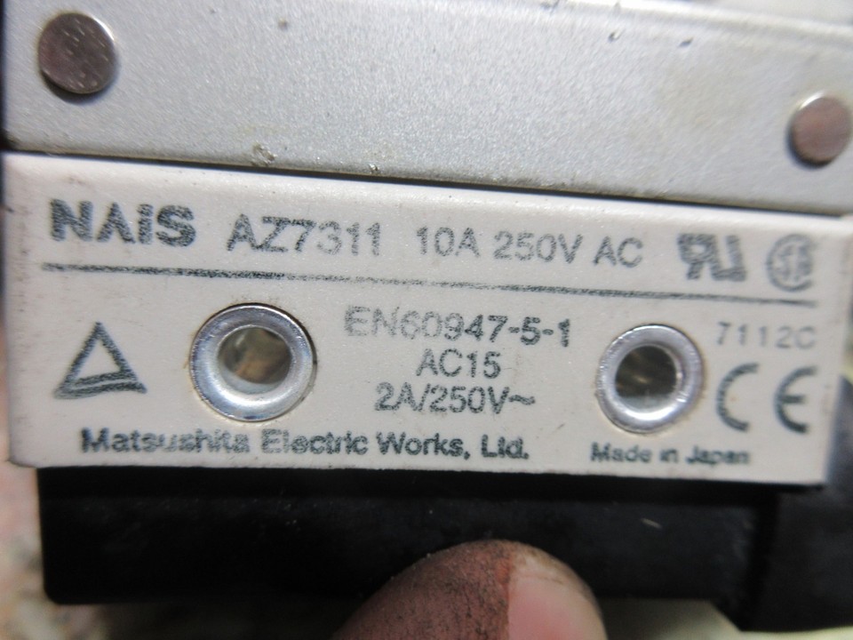 MATSUSHITA NAIS SAFETY SWITCH AZ7311 AC EN60947-5-1 AC15 CINCINNATI ...