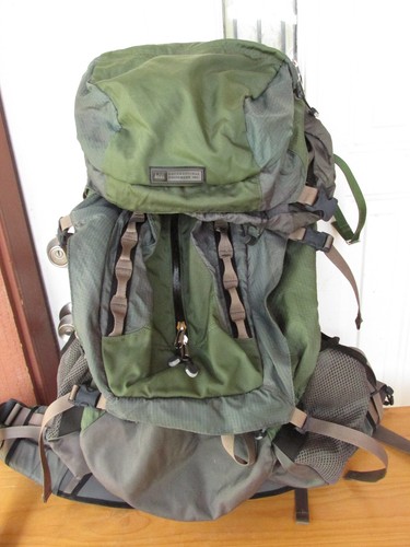 MINTY REI MARS CO-OP MEDIUM GREEN GRAY HIKING FRAMES CAMPING BACKPACK ...
