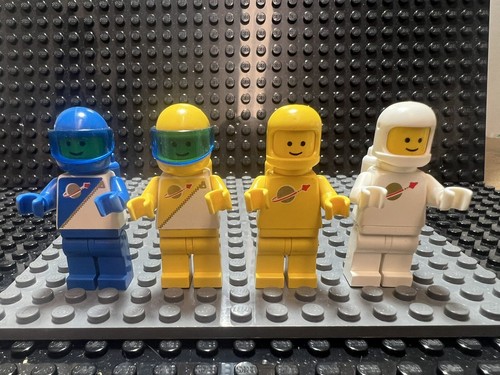 Lego VTG Space Astronaut Minifigure Lot. Futuron Legos. | eBay