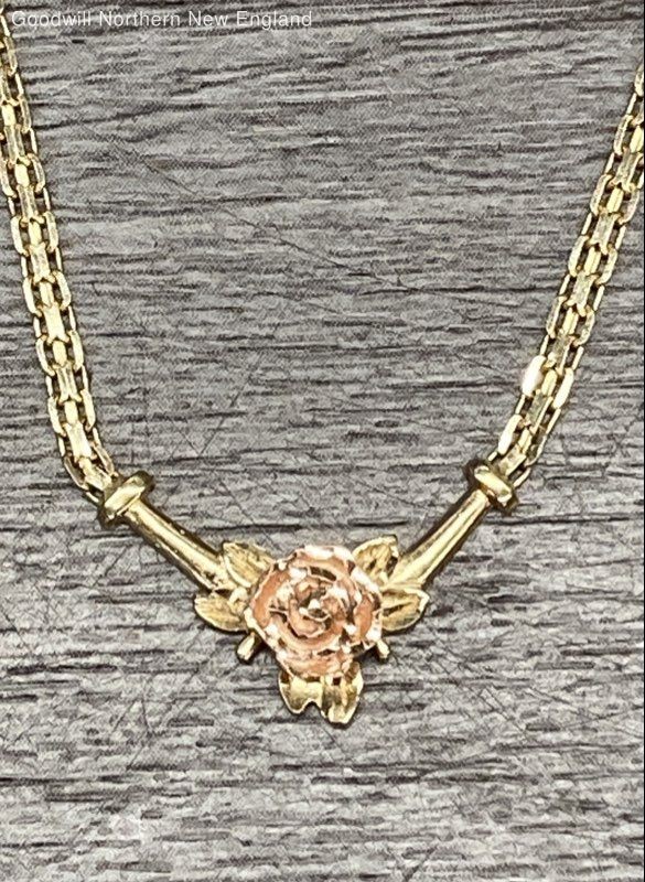 14K Yellow Gold Rose Flower V-Shape Chain Necklace 16 1/2" Long 4.00g ...