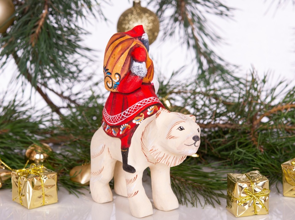 Wooden carved Santa Claus Figurine 6" Russian Santa Ded Moroz, MADE IN ...
