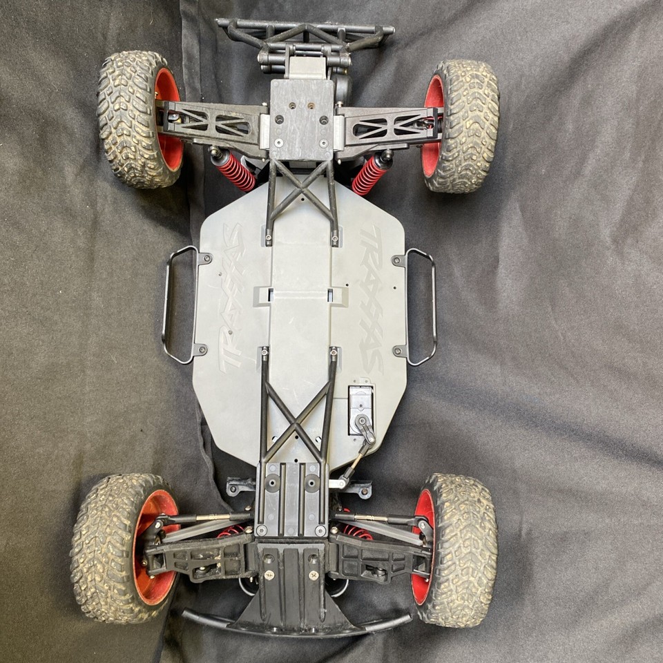 Traxxas Slash 2wd Roller With Body Great Deal!!!!! | eBay