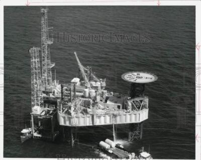 1973 Press Photo Zapata Jackup Oil Rig Topper II in Arabian Gulf ...