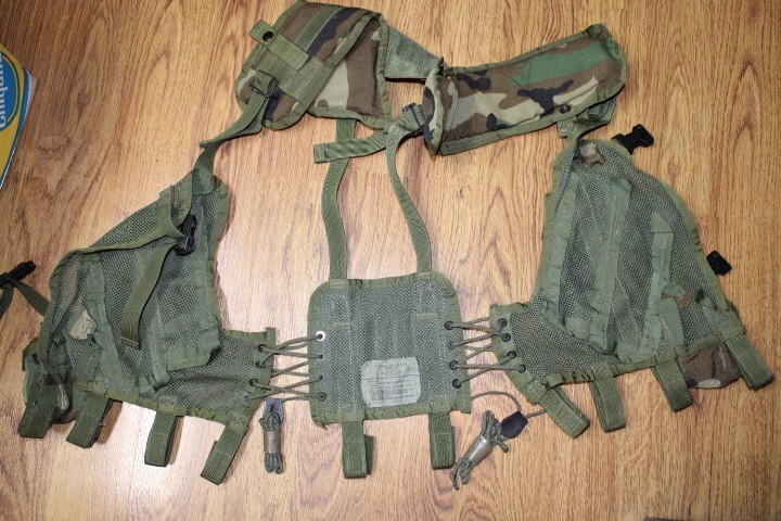 US Military Issue Load Bearing Vest LBV Magazine Equipment Woodland ...