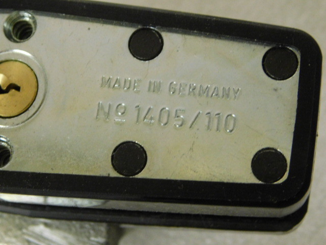 Buffo TRAILER HITCH LOCK with 2 Keys, Made in Germany -- NEW | eBay