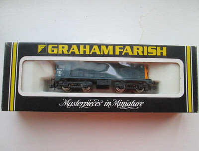 Graham Farish N Gauge Class 20 locomotive BR Blue 20142. No 8205. Boxed ...