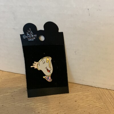 2002 WALT DISNEY WORLD CHIP JUMPING / DANCING PIN BEAUTY AND THE BEAST ...