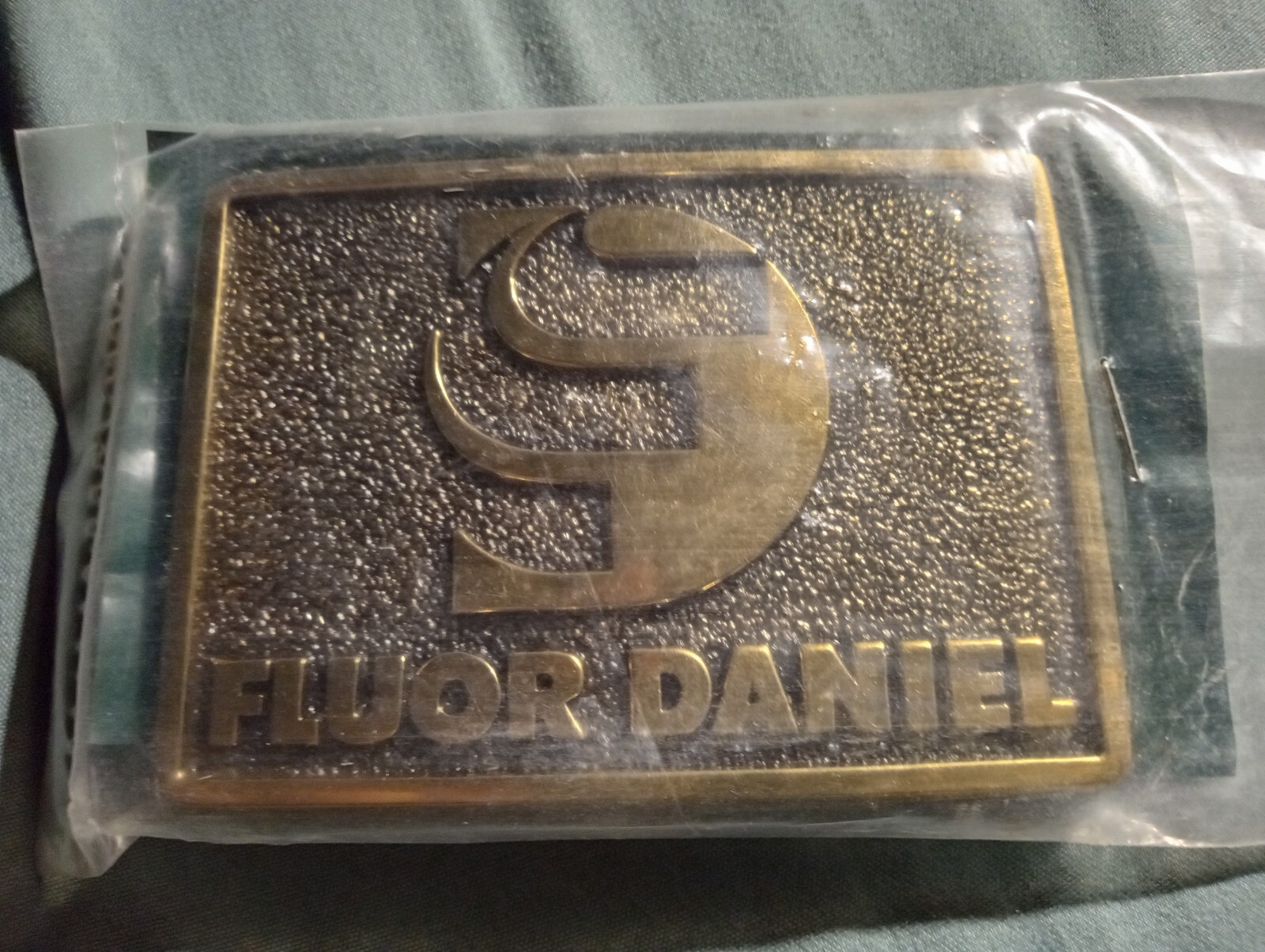NOS! Vintage Fluor Daniel Logo Solid Brass Belt Buckl… - Gem