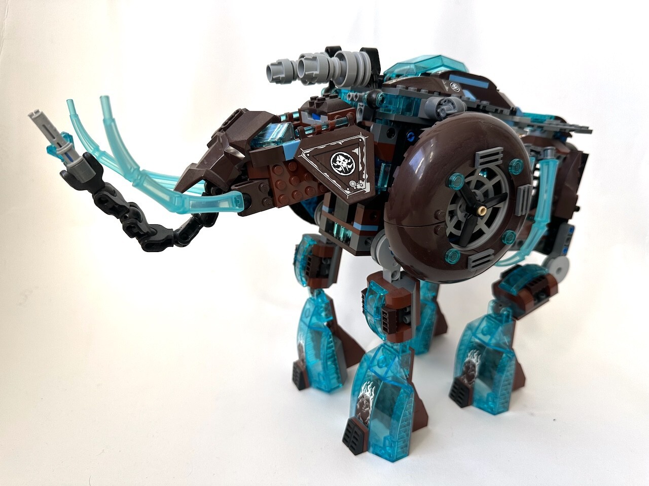 LEGO LEGENDS OF CHIMA: Maula's Ice Mammoth Stomper (70145) MAMMOTH ...