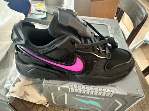 Size 11 - Nike RTFKT x Dunk Genesis Void wild berry, deadstock Sneakers ...
