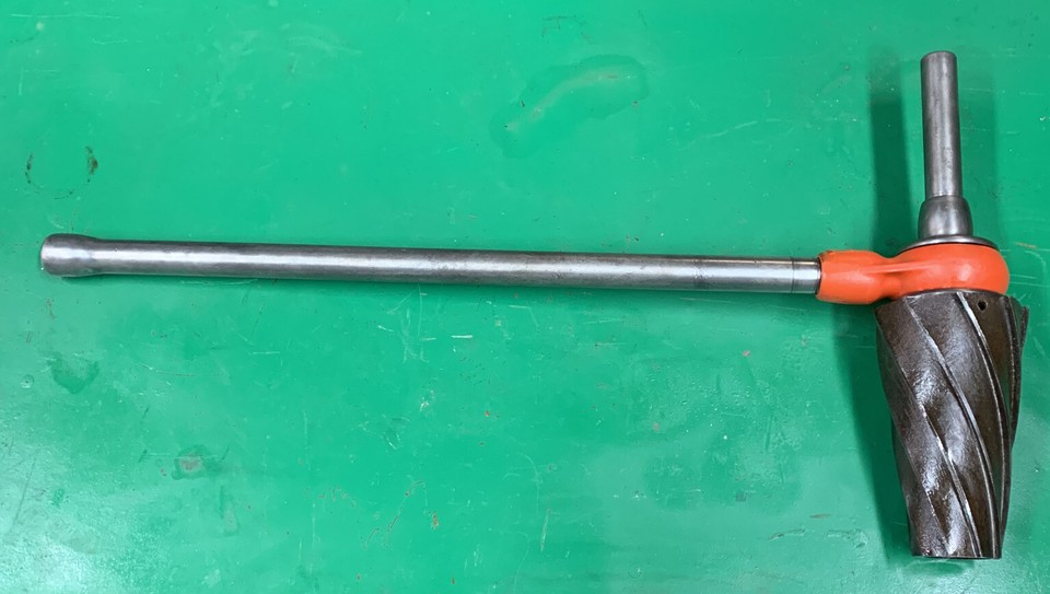 Ridgid 254 Spiral Ratcheting Reamer 2-1/2”-4" rigid 300 141 1224 700 ...