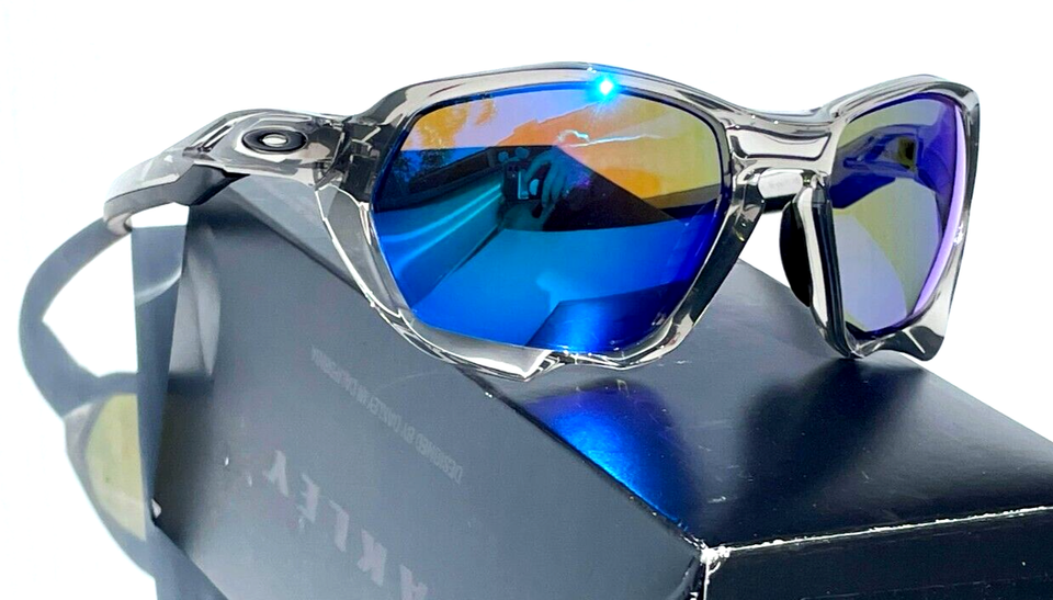 NEW Oakley PLAZMA Grey Smoke POLARIZED Galaxy Blue Lens Sunglass 9019 ...