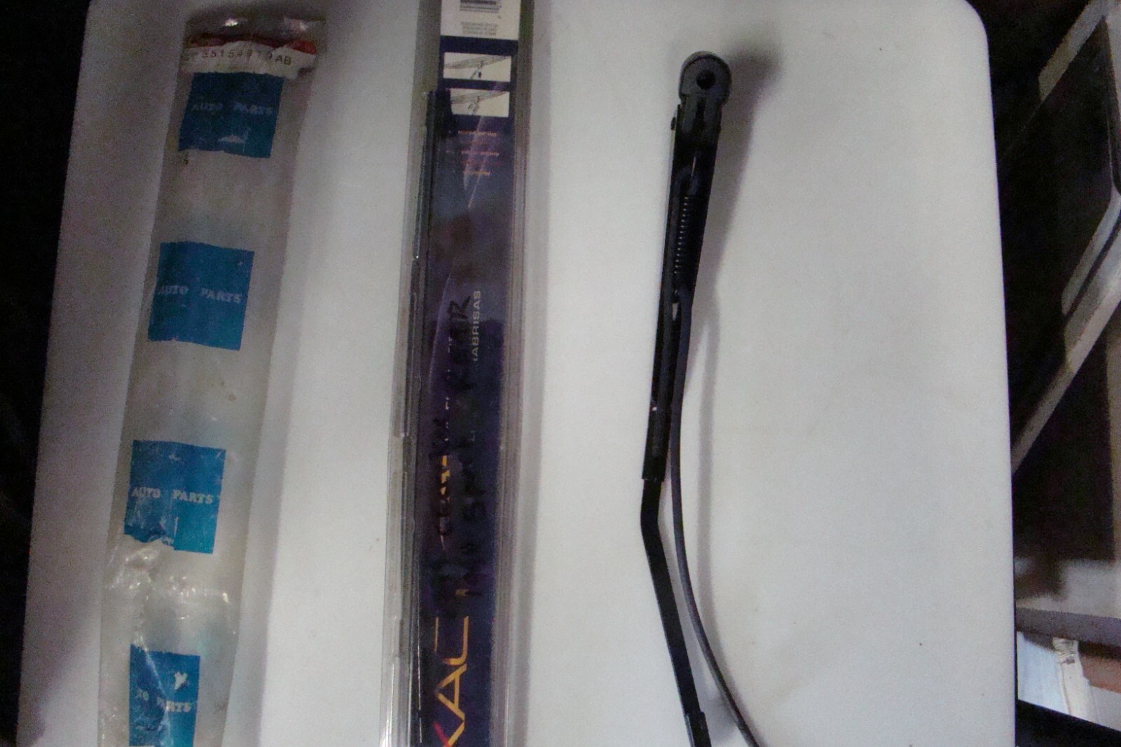 Windshield Wiper Arm Crown 55154919 fits 97-01 Jeep Cherokee for sale ...