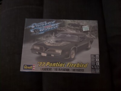 Revell 1/25 Smokey and The Bandit 1977 Pontiac Firebird Plastic Model ...